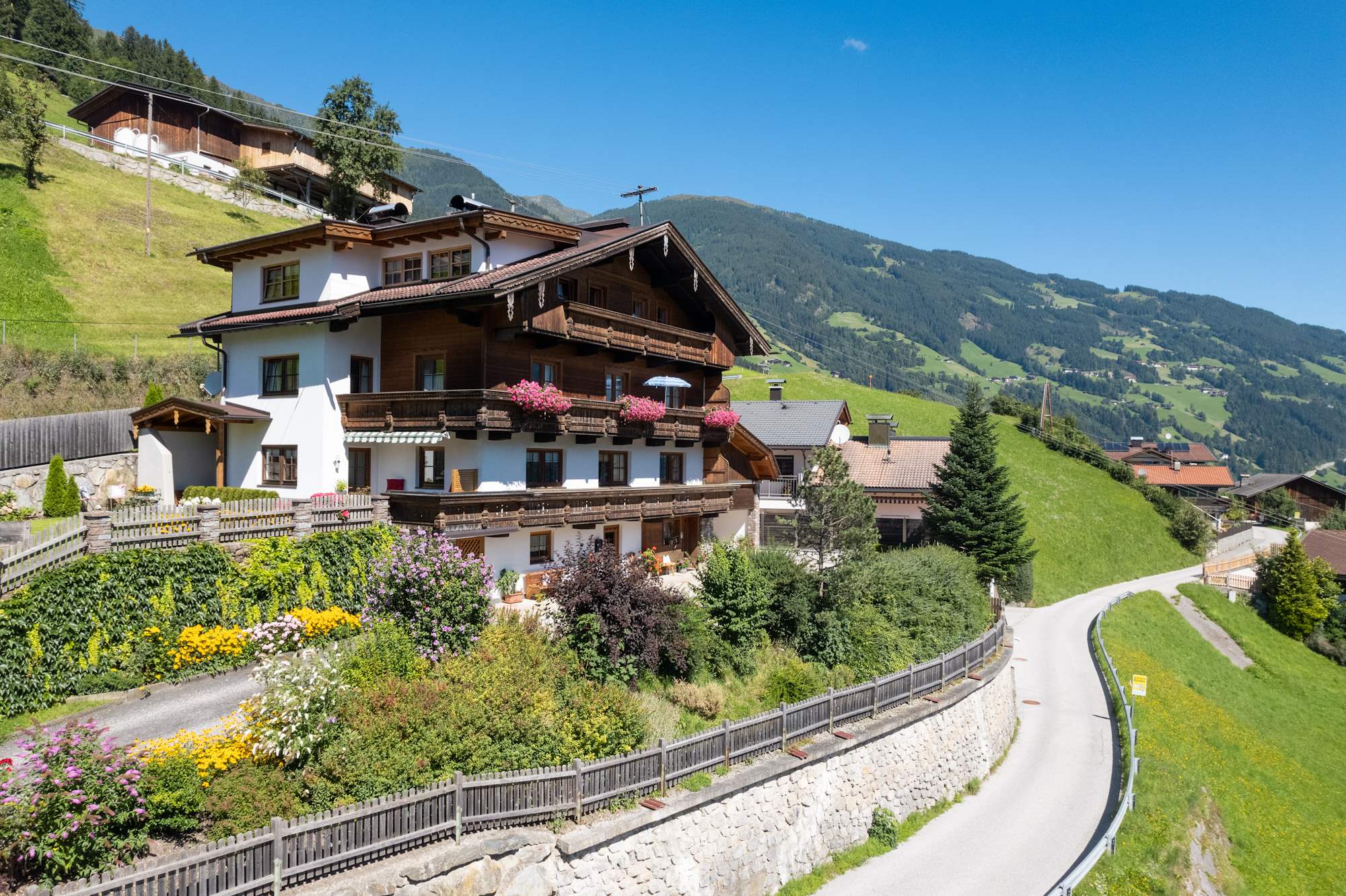Panoramablick Zillertal – Hippach | Schwendberg